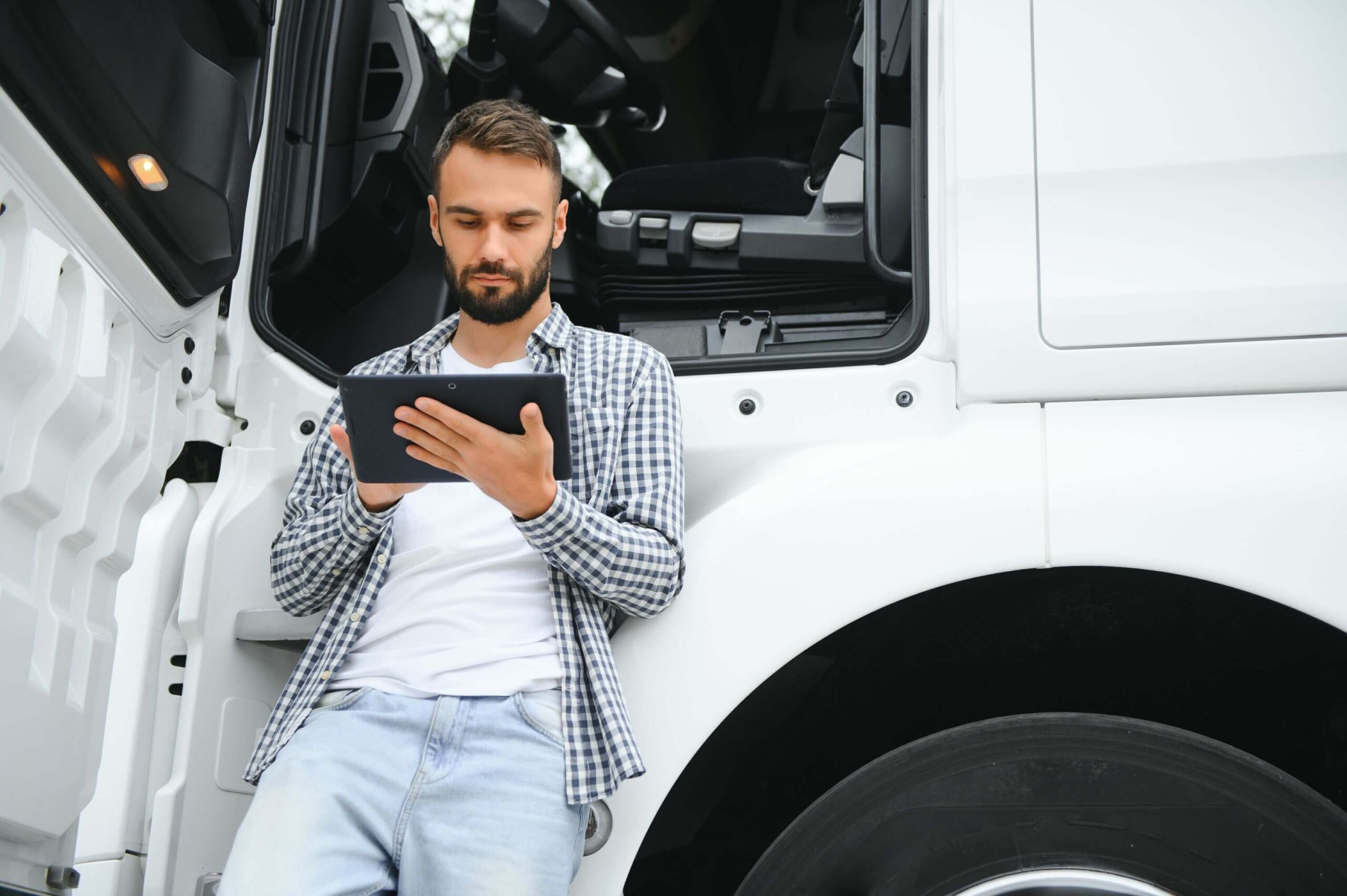 How technology is transforming the trucking industry - Confast